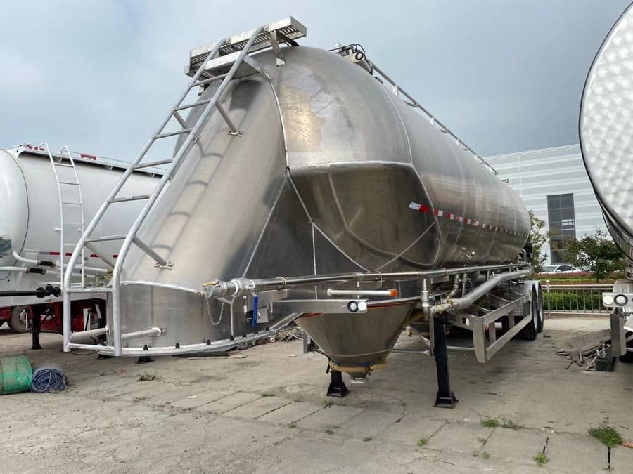 Aluminum Bulker Cement Tanker